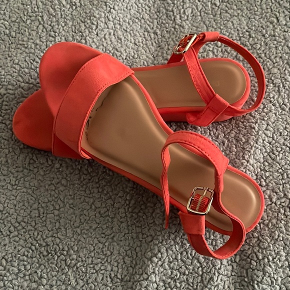 Old Navy | Shoes | Coral Platform Sandals | Poshmark